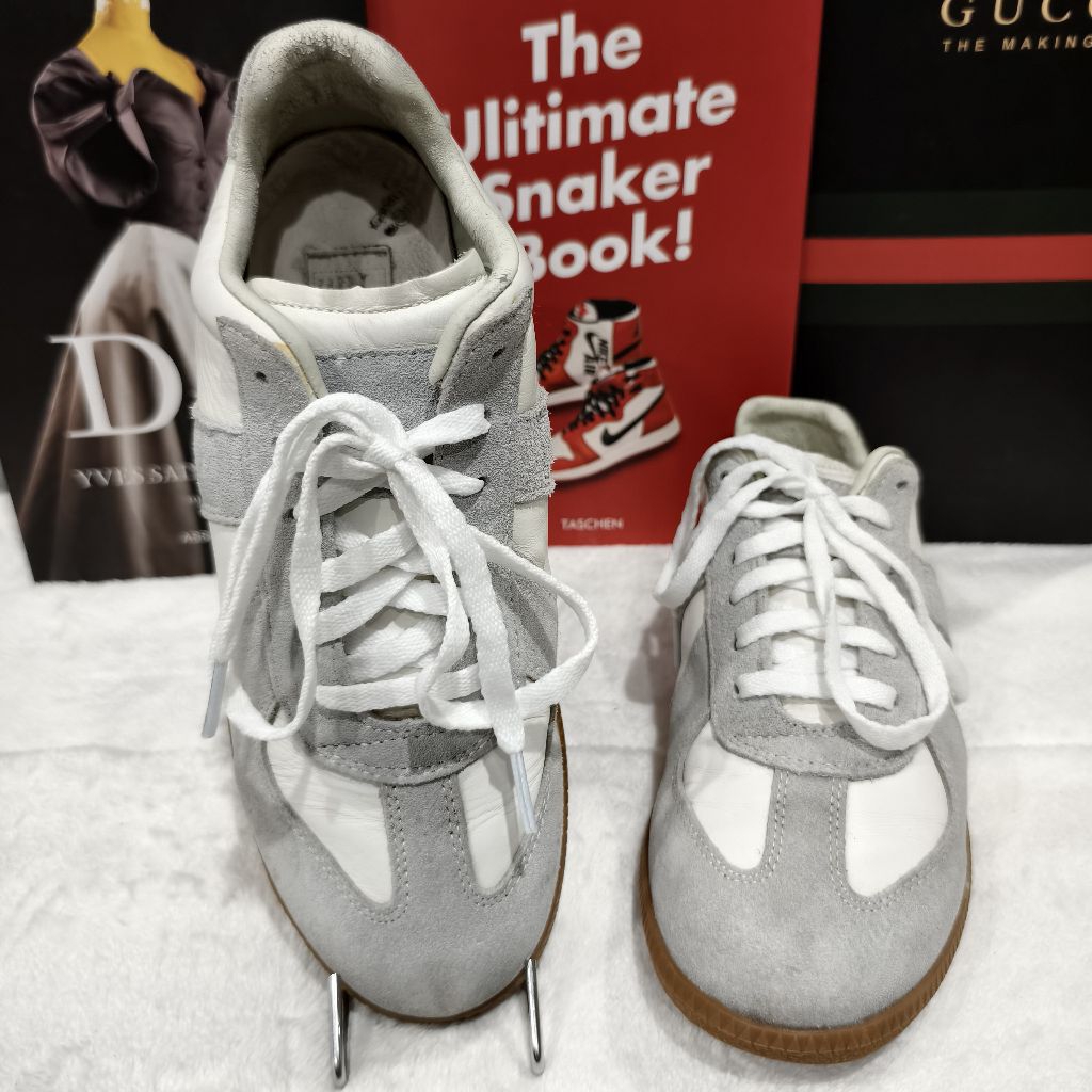 รองเท้าMaison Margielaงานมือสองงานตู้ญี่ปุ่นSz38/24cm | Shopee Thailand