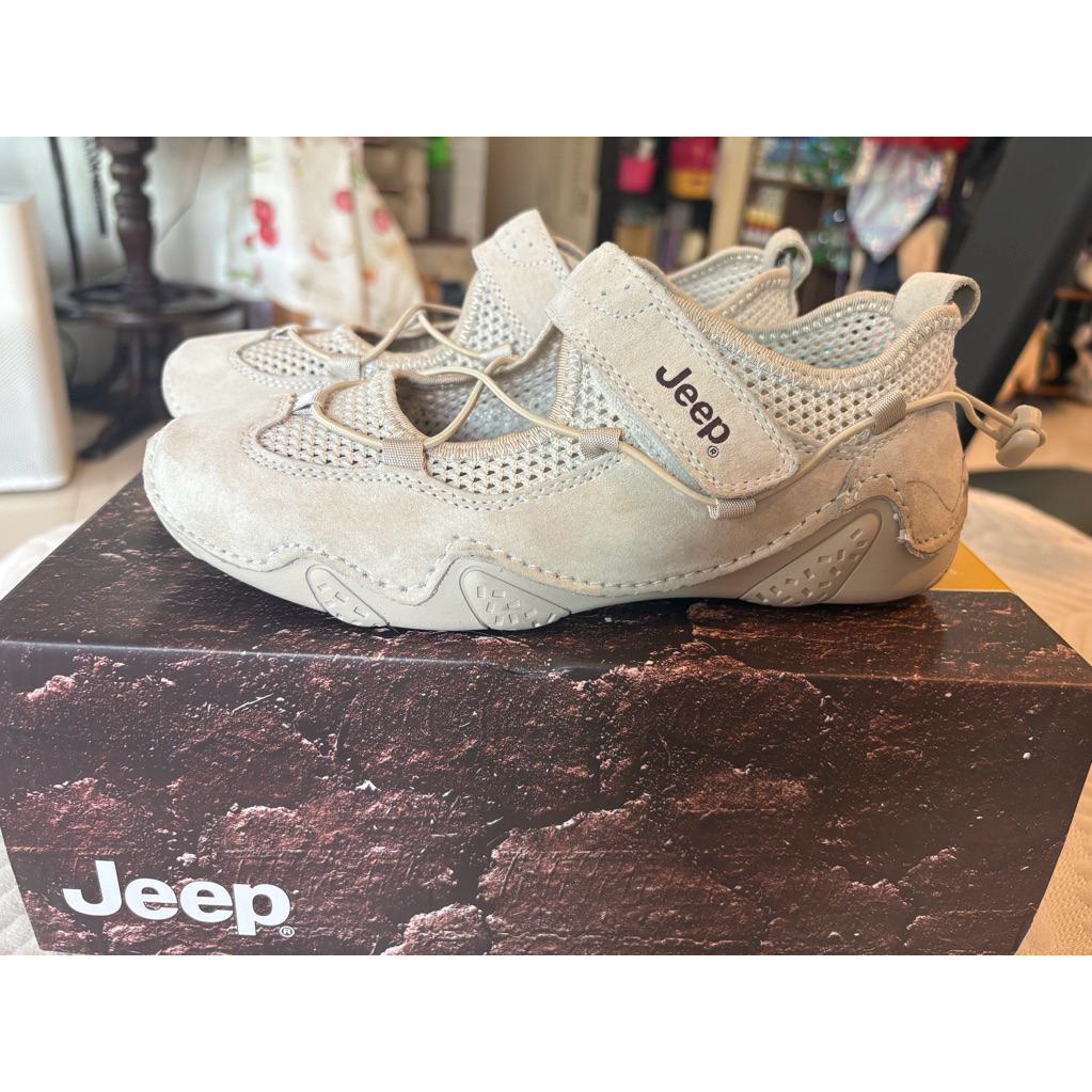 รองเท้า Jeeb X the spirit of adventure แมรี่เจน size 35eu/22.5cm ...