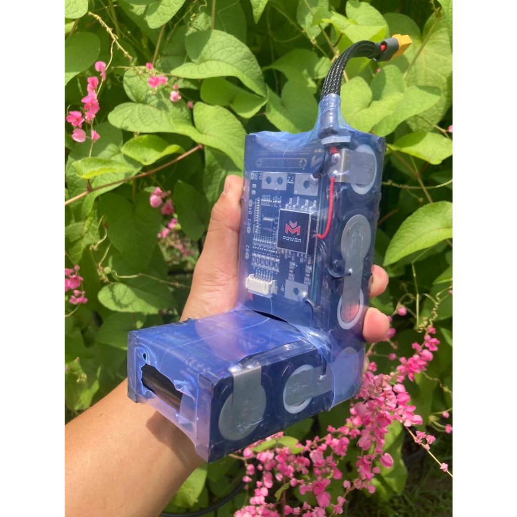 แบตเตอรี่ LiFePO4 Battery 6s 6ah 19.2 -21.9v Mpower สีดำ แถมที่ชาร์ท ...