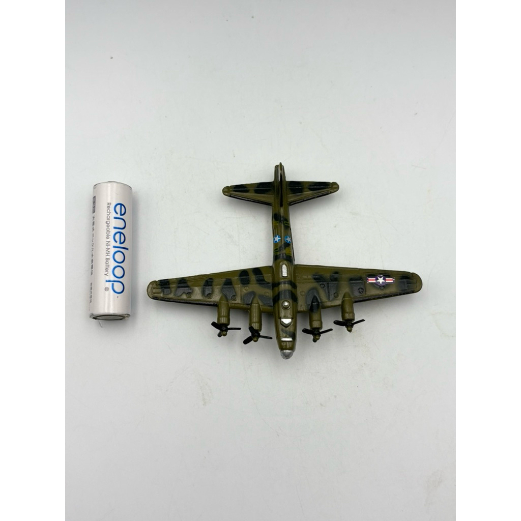 โมเดลเครื่องบิน B-17 Memphis Belle 124485 Diecast Military Aircraft ...