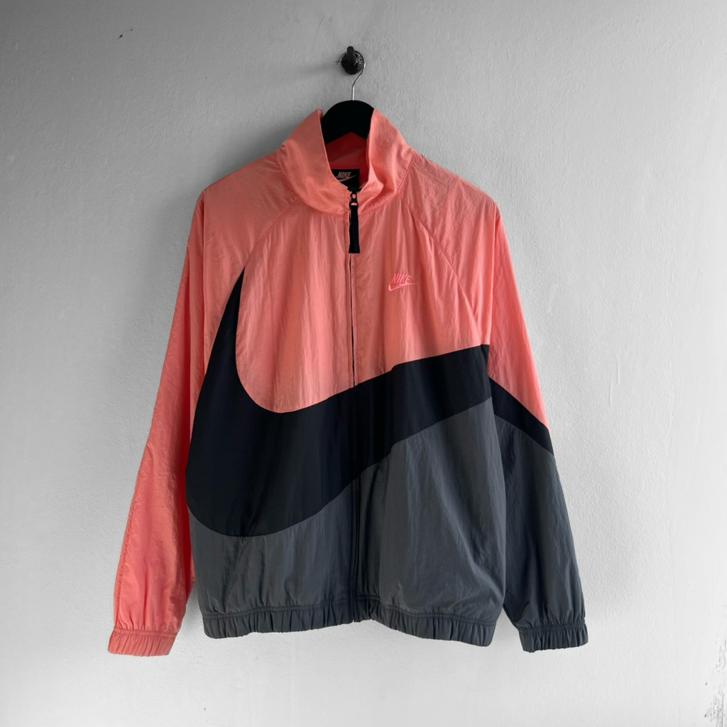 เสื้อแจ็คเก็ตผ้าร่ม NIKE BIG SWOOSH AS M NSW PG JKT WVN STMT SIZE M แท้ ...
