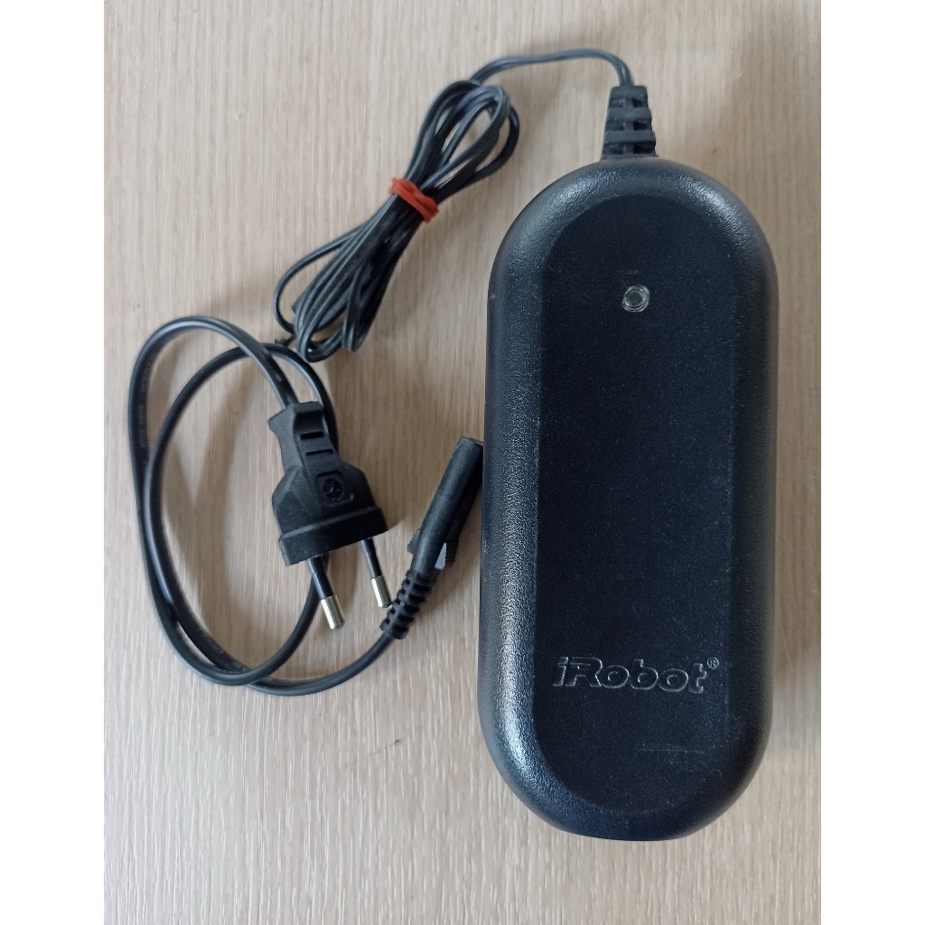 หม้อแปลงของแท้มือสองสวยๆ iRobot Roomba Charger 22.5V 1.25A AC Adapter ...