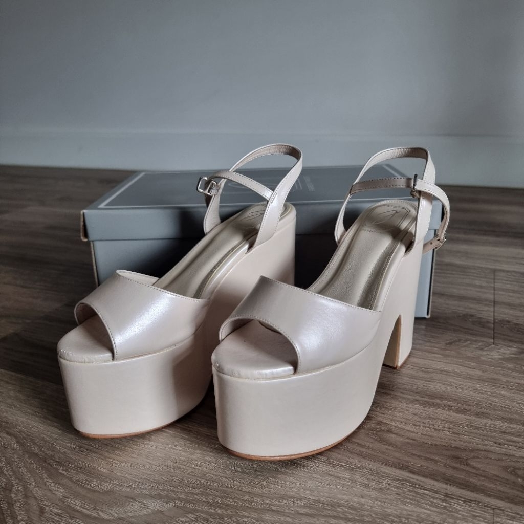 ส่งต่อรองเท้าเจ้าสาว Farrent farent รุ่น Sofia (สีขาวมุก) | Shopee Thailand