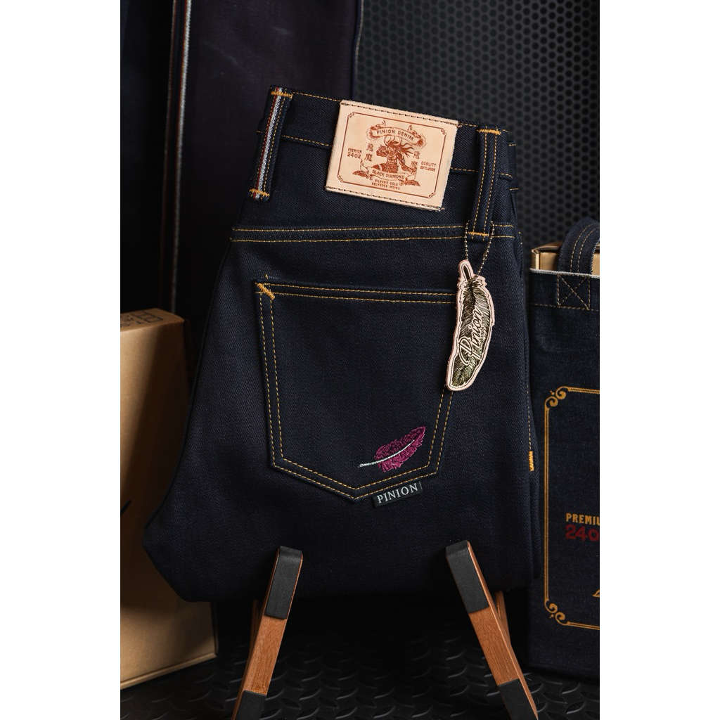 Pinion Denim 24oz BY Okayama Denim New อสูรแดงไวน์ Indigo X Wine 24oz ...