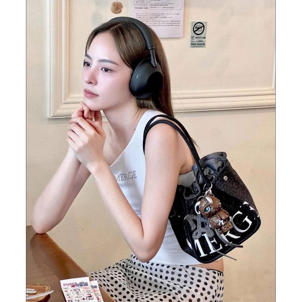 พร้อมส่งกระเป๋าMerge Mini สีแดง & ดำกลิตเตอร์ | Shopee Thailand