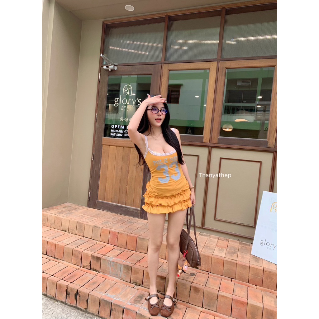 Phapassz - เซท2ชิ้น เสื้อสายเดี่ยวแต่งลูกไม้ผ้านิ่มใส่สบาย มาคู่กับกระโปรงขนมชั้นๆ มีดีเทลแต่ง ...