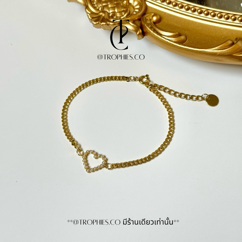 Dearly love bracelet กำไลหัวใจ สร้อยข้อมือไข่มุก | @trophies.co ...
