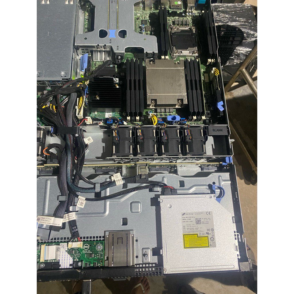 Dell R430 Server E5-2623 v3 3.00 GB ขนาด 1 U RAM 64 GB NOHDD มือสอง ...