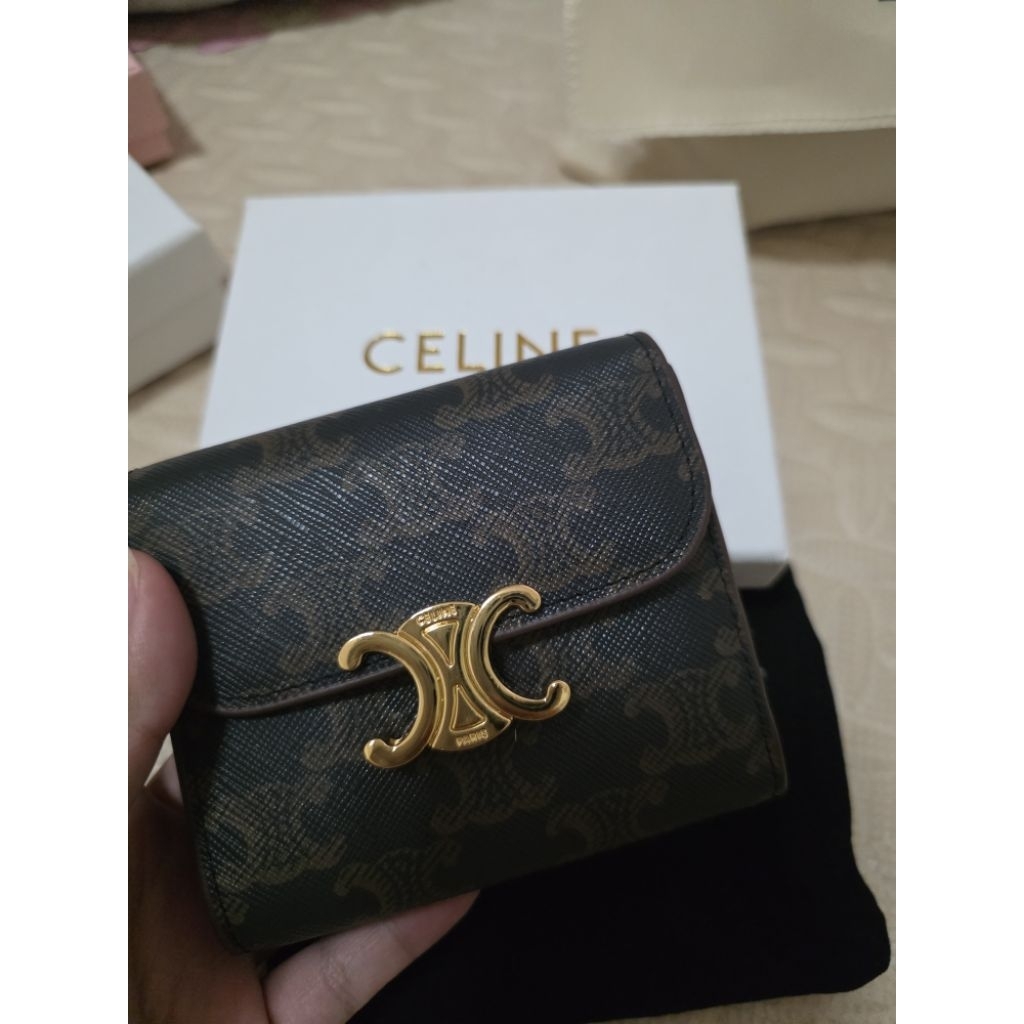 กระเป๋าสตางค์ Celine Compact Wallet หนังแคนวาสสวย งาน1:1 | Shopee Thailand