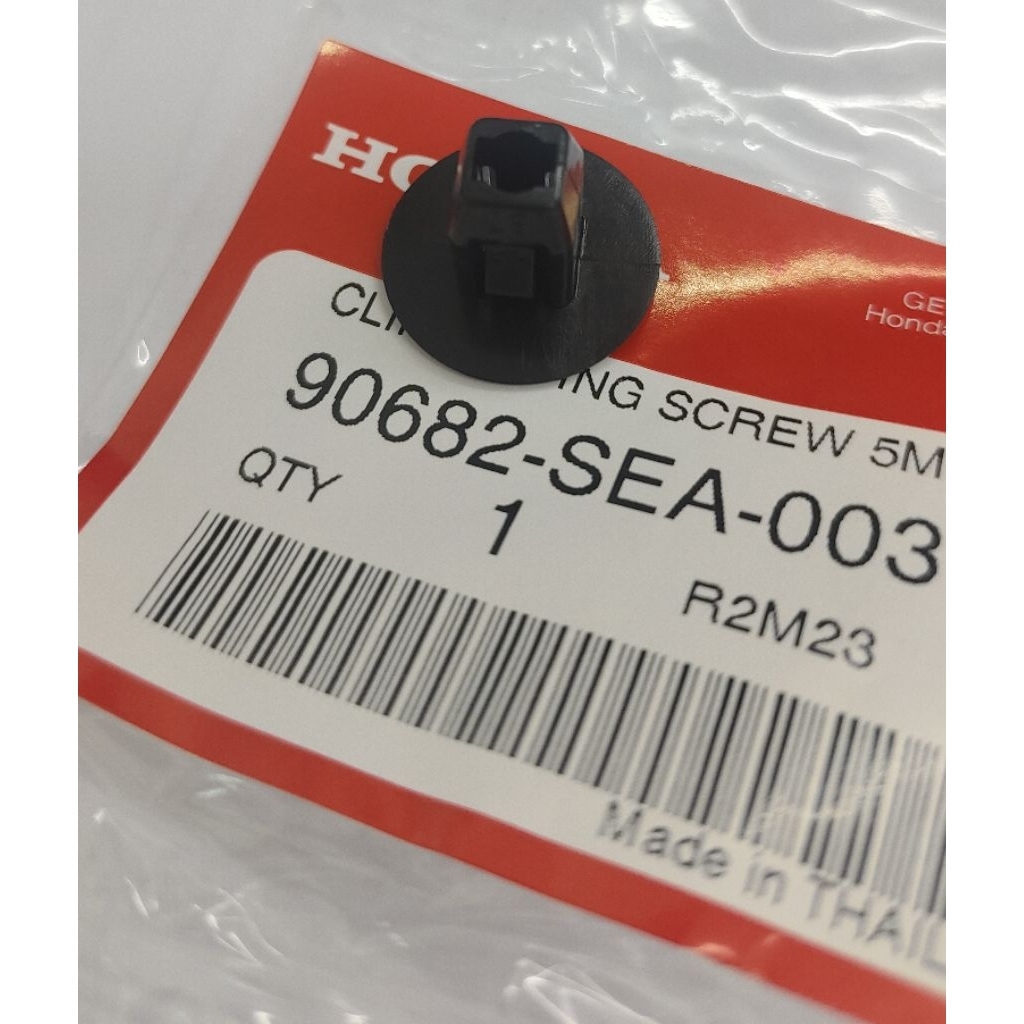 พุกพลาสติกซุ้มล้อตรงชายล่างตาข่าย Honda 90682-SEA-003 | Shopee Thailand