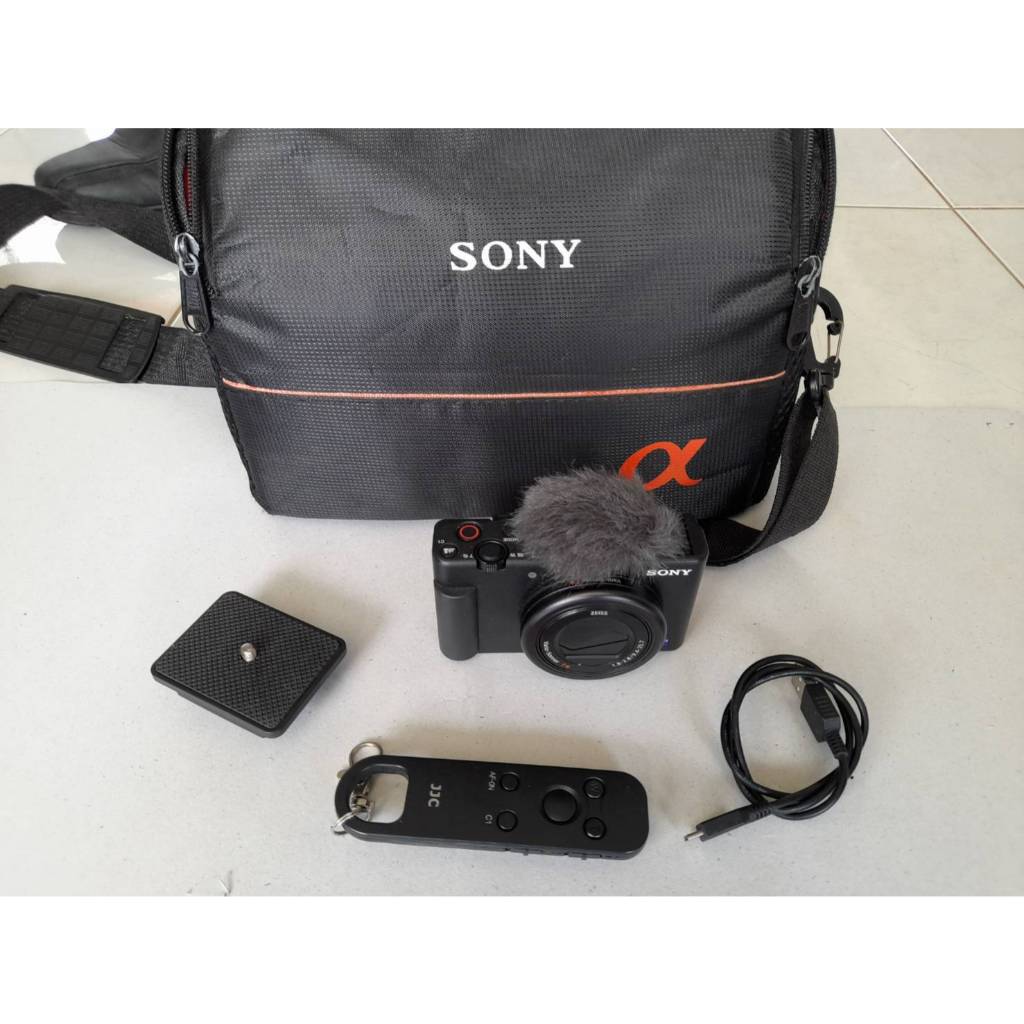 Sony Camera ZV-1 ( ZV1 ) Compact Camera (มือสองเจ้าของขายเอง) | Shopee ...