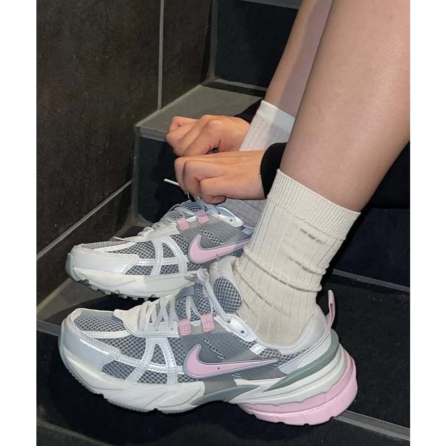 Nike V2K Run Light Perm Pink Foam🌷 | Shopee Thailand