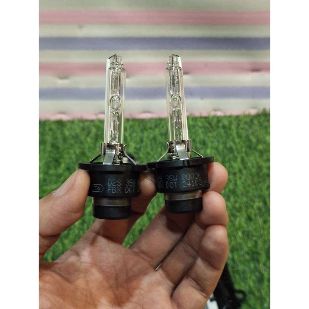 หลอดไฟซีนอน อัพเกรด D2R D2S 6000K 8000K แท้ มือสอง ญี่ปุ่น 🇯🇵 XENON ...