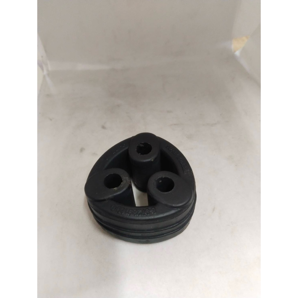ยางหิ้วท่อไอเสีย ยางแขวนท่อไอเสีย อีซูซุ ดีแมคซ์ 8972891690 Isuzu D max ...