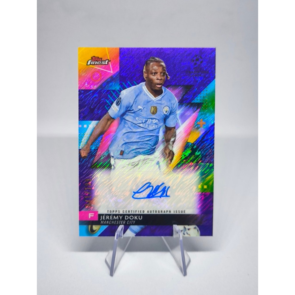 การ์ดลายเซ็น Topps Finest Jeremy Doku Auto 41/199 Manchester City ...