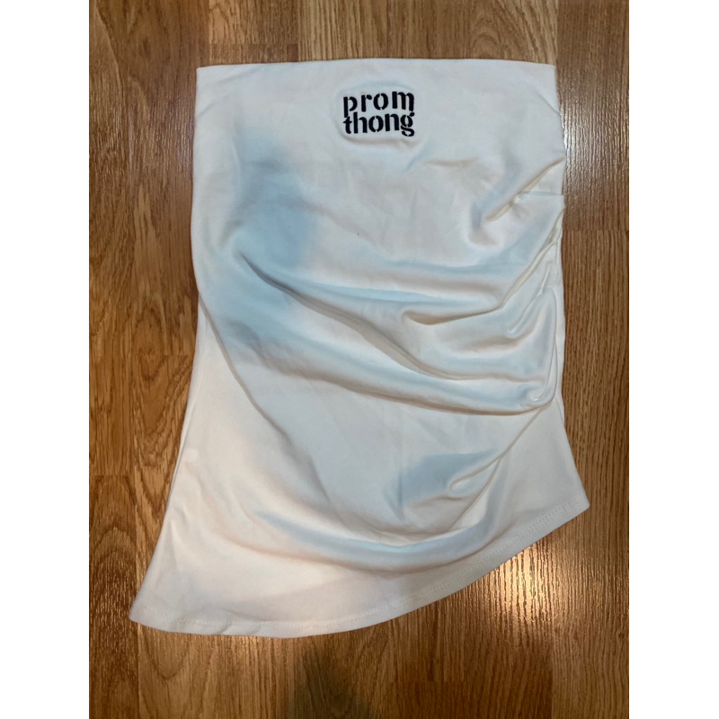 เสื้อเกาะอกตัวยาว งานป้าย Promthong สีขาว อก 32-34 ความยาว 16 | Shopee ...