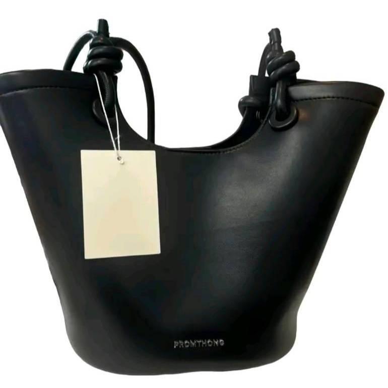 กระเป๋ารุ่นใหม่ กระเป๋าสะพายข้าง PROMTHONG BAG | Shopee Thailand