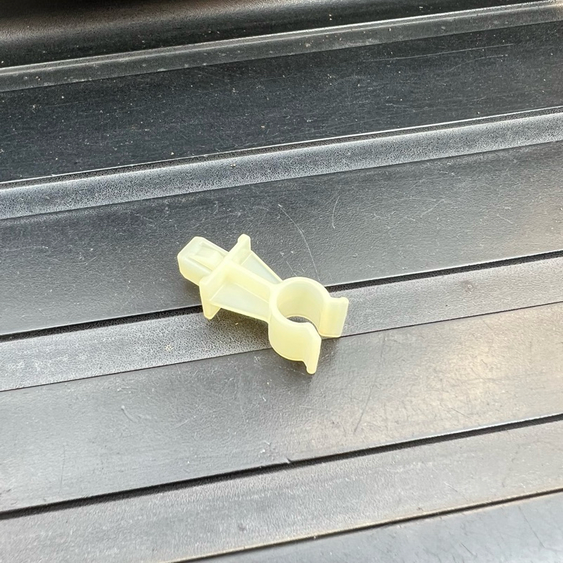 อะไหล่แท้ศูนย์ กิ๊บล็อคขาค้ำฝากระโปรง NISSAN NAVARA D40, D23 NP300 (ON-65722-EB700) | Shopee ...