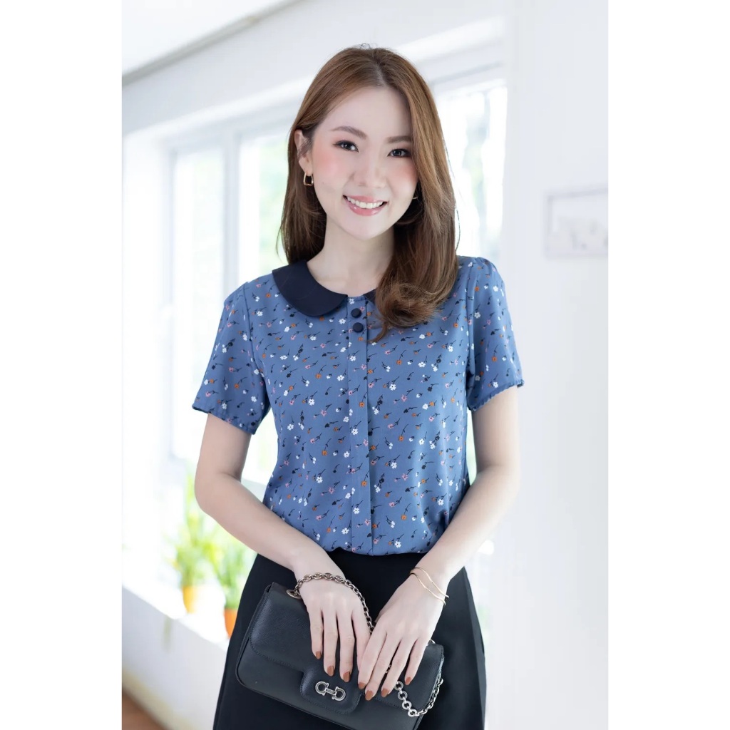 [สงกรานต์ส่งปกติ] Narinari : NT2505 Peter Pan Collar Placket Blouse – Blue | Shopee Thailand