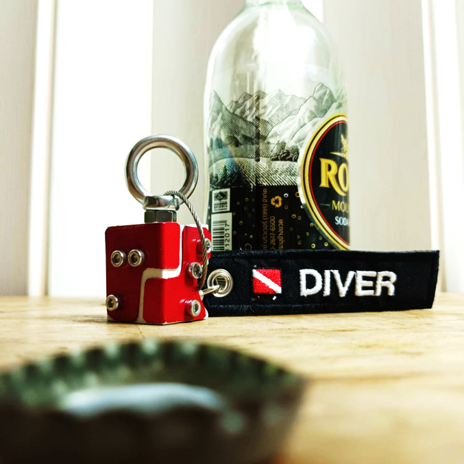 MC2THAILAND THE CAP OPENER DIVEMAN DIVER MODEL 01 ที่เปิดฝาจีบ ที่เปิด ...