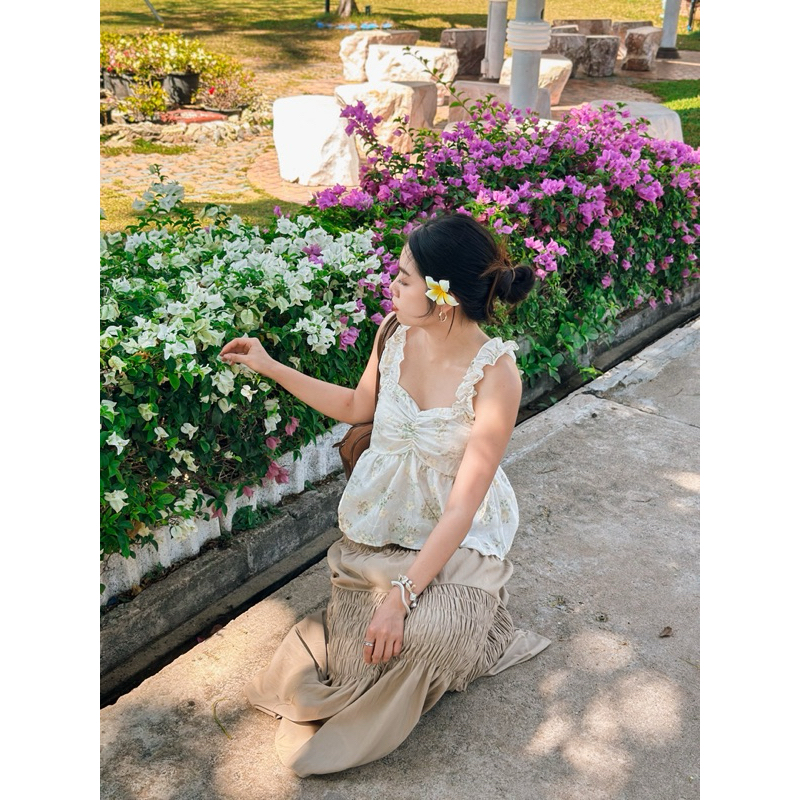 mayny top เสื้อลายดอกผ้าปักฉลุ : everydaylookl store | Shopee Thailand