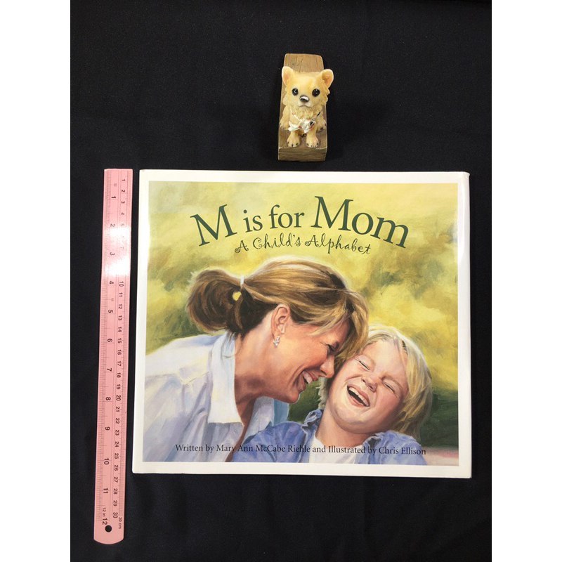 M is for Mom A Child’s Alphabet By Mary Ann McCabe Riehle หนังสือภาษา ...
