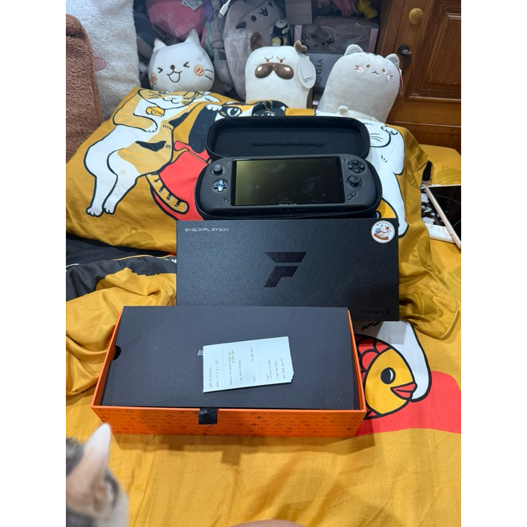 (มือสอง สภาพ 99%) Onexplayer pro F1 เครื่องเล่นเกม PC windows จอ OLED 7 ...
