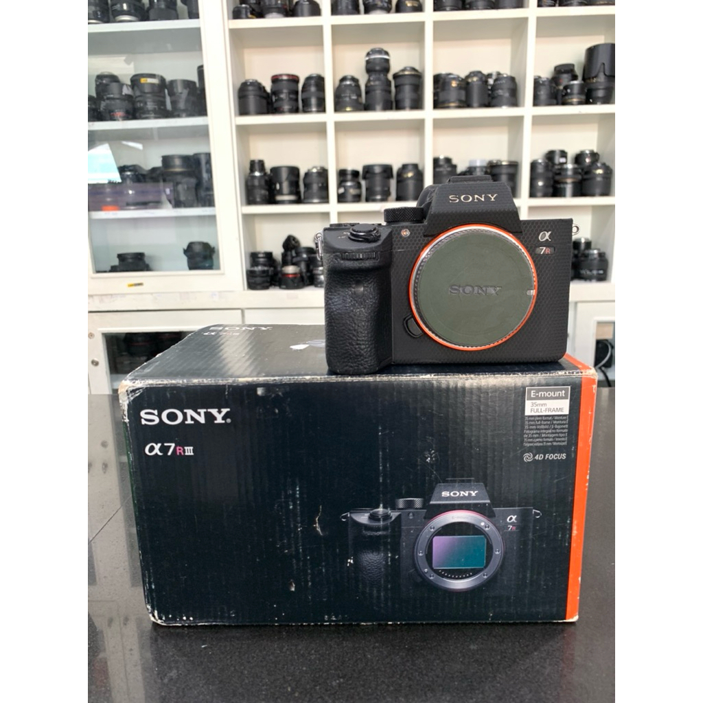 SONY A7 R iii. อุปกรณ์ แบต แท่นชาร์จ สายคล้อง | Shopee Thailand
