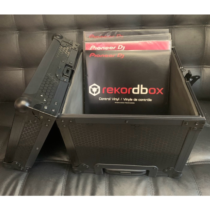 Vinyl Flight Case กล่องสำหรับใส่แผ่นเสียงไวนิล มีล้อลากสำหรับเคลื่อน ...