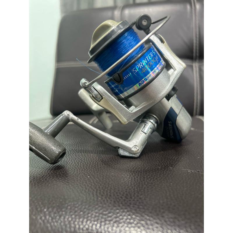 รอกตกปลาDaiwa เบอร์4000C | Shopee Thailand