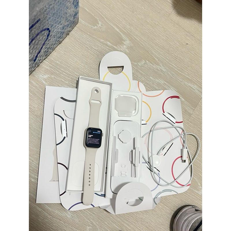 Watch (Se2) 44mm Starlight Alu case Gps sports band ราคานี้รวมผ่อน ...