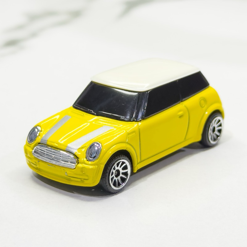 โมเดลรถเหล็ก มาจอเร็ตต์ Majorette MINI Cooper สีเหลือง หลังคาขาว ...
