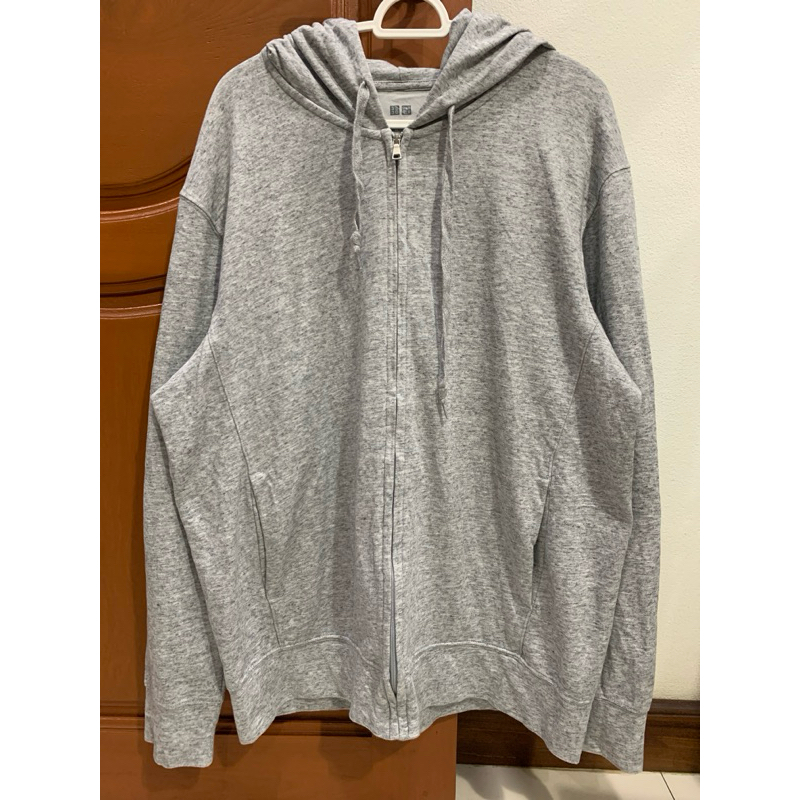 เสื้อแขนยาวกันยูวี แบรนด์ Uniqlo ยูนิโคล่ (มือสอง) | Shopee Thailand