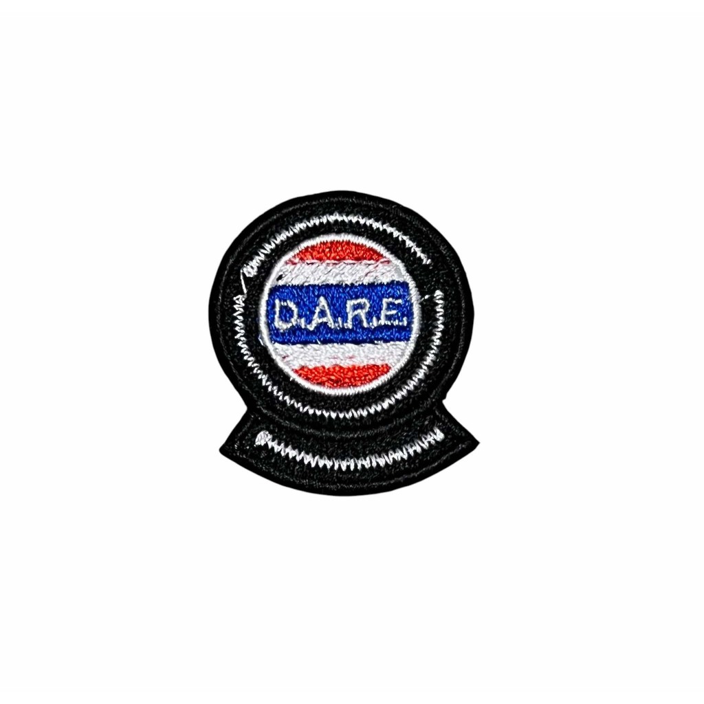 เหรียญครูแดร์ D.A.R.E เหรียญดำ อาร์มผ้าแบบตีนตุ๊กแก | Shopee Thailand