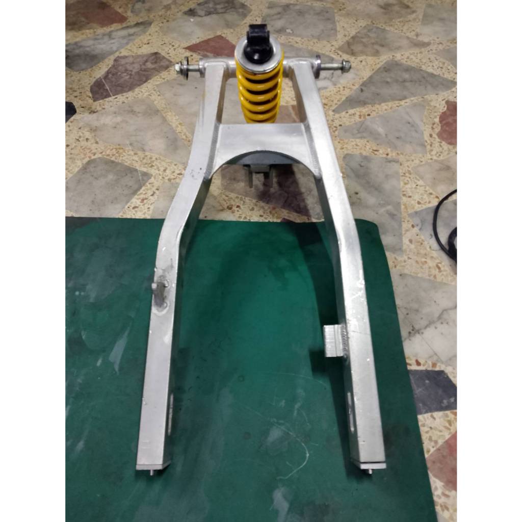 สวิงอาร์มหลังอลูมิเนียม/ สวิงอาร์มแต่ง พร้อมโช๊คเดิม Yamaha m-slaz ...