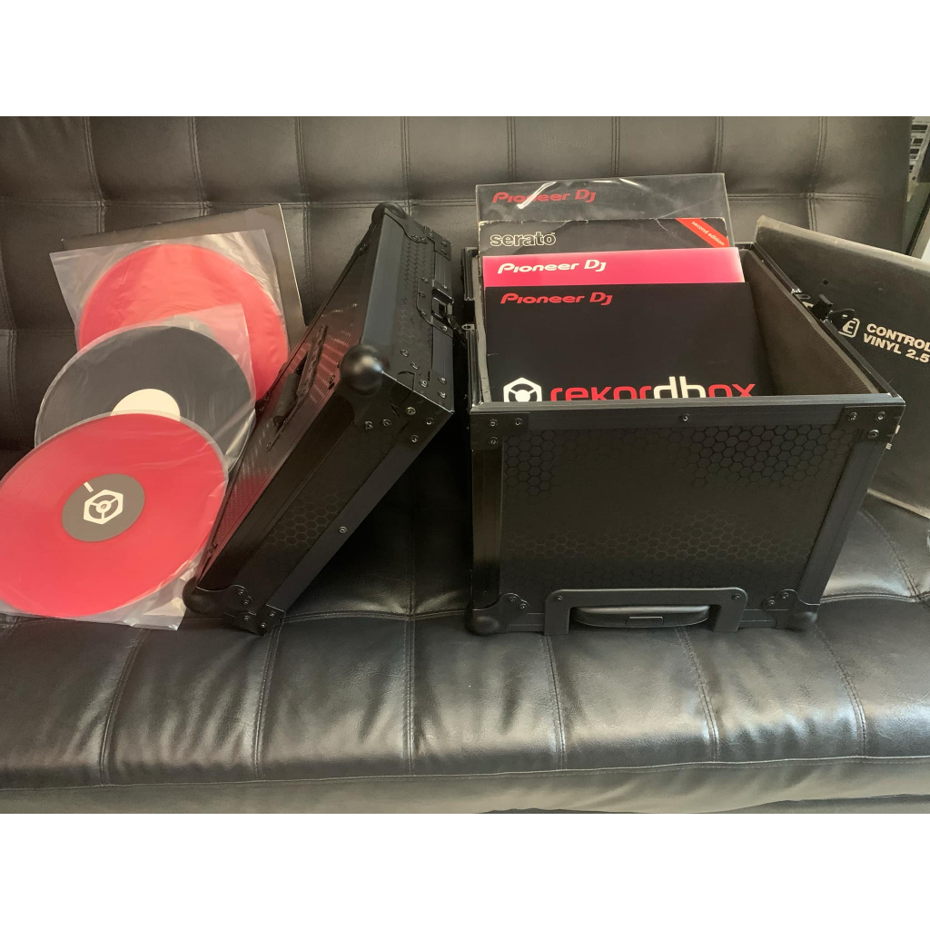 Vinyl Flight Case กล่องสำหรับใส่แผ่นเสียงไวนิล มีล้อลากสำหรับเคลื่อน ...
