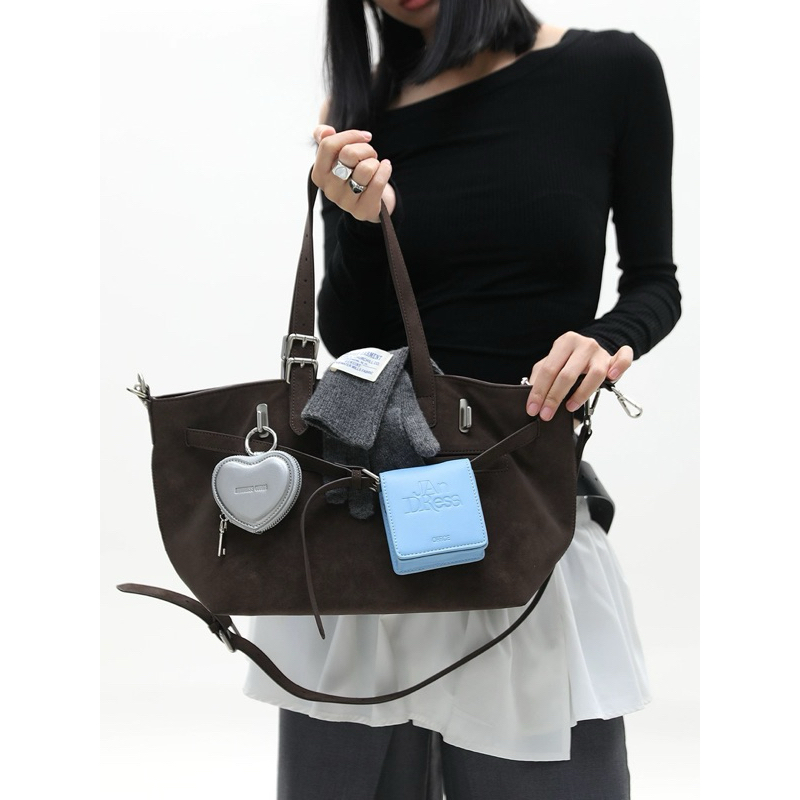 พรีออเดอร์ Jandress รุ่น Gallini Velvet Tote Bag | Shopee Thailand