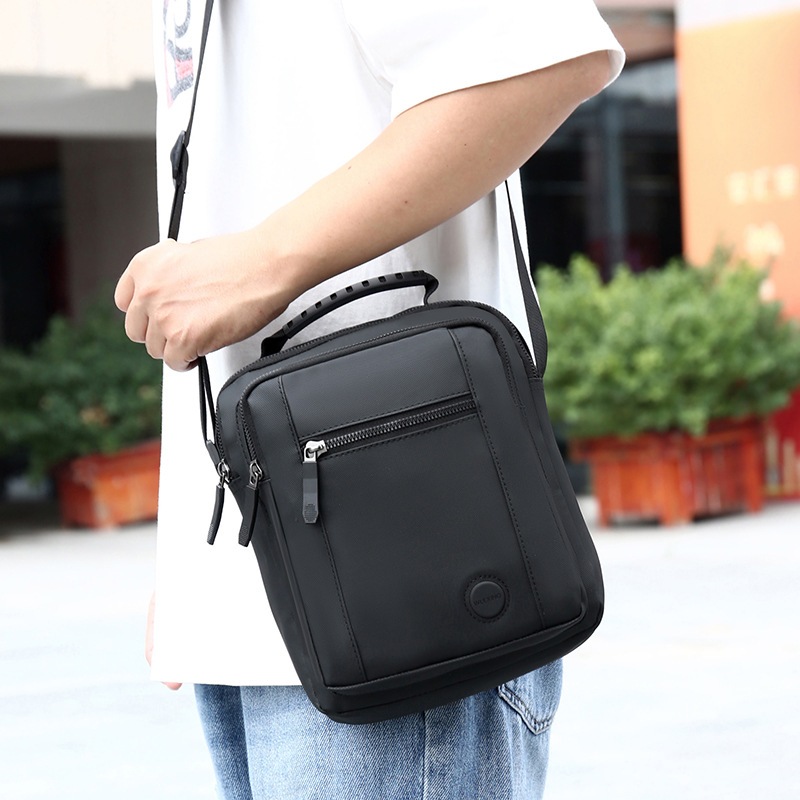 [CN07] กระเป๋าสะพายข้างผู้ชาย กระเป๋าสะพายไหล่ กระเป๋าถือ แฟชั่นผู้ชาย ...