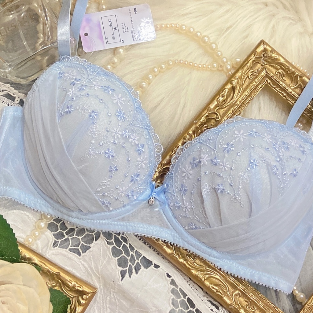 (1981)/ชุดชั้นในแบรนด์แท้ จากญี่ปุ่น(M/A75,B70,C70,D65,D70/อก 32-35) | Shopee Thailand