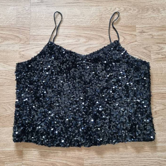 ส่งต่อ สายเดี่ยวติดเลื่อม แบรนด์ Khun Poom เลื่อมสีดำทั้งตัว | Shopee Thailand