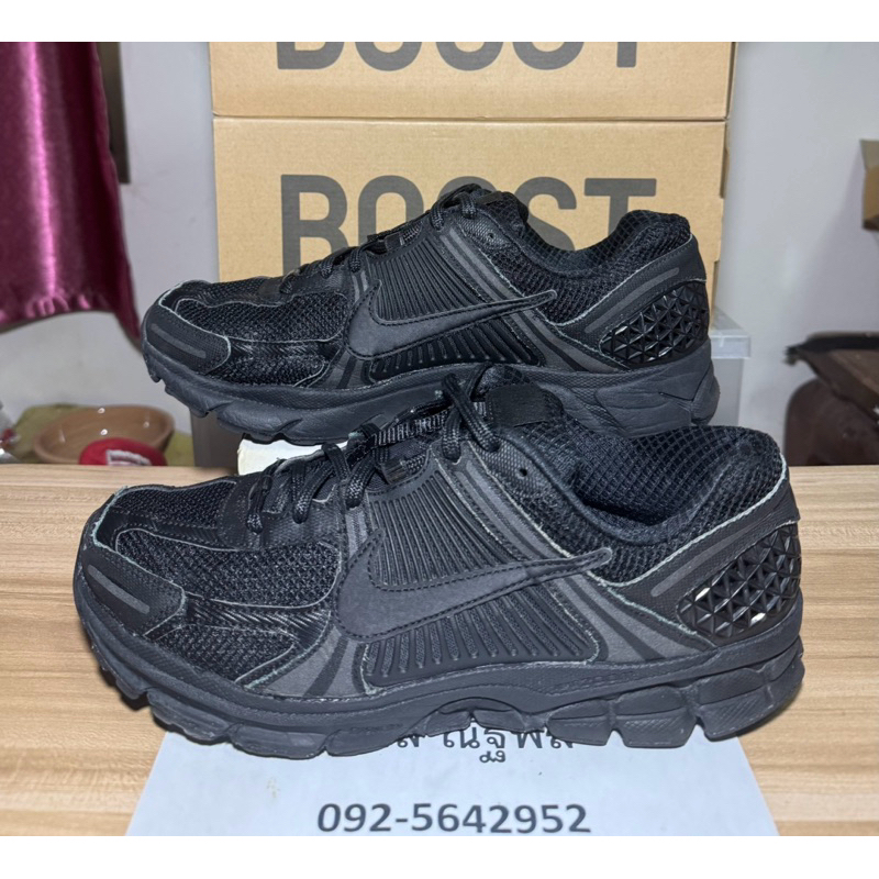Nike 43/27.5 Zoom Vomero 5 Black | Shopee Thailand