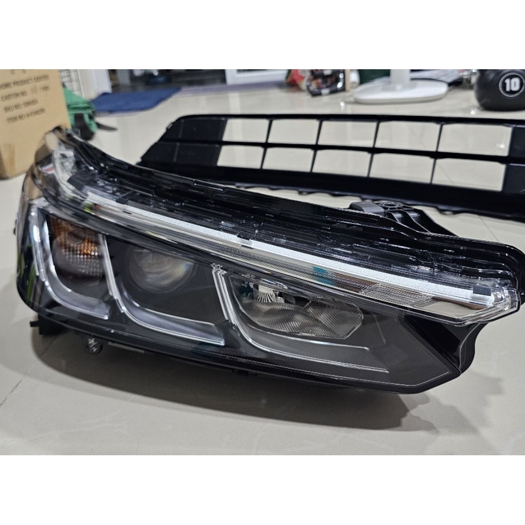 ไฟหน้า honda city hb 21-25 เดไลท์ขาว ถอดจากป้ายแดง | Shopee Thailand