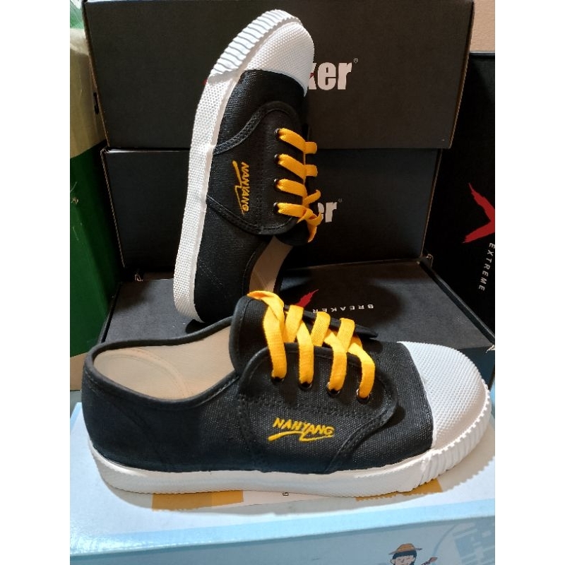 นันยางเพ้นท์ลายดำล้วน Black NanyangPk5 | Nanyang Custom paint รองเท้า ...