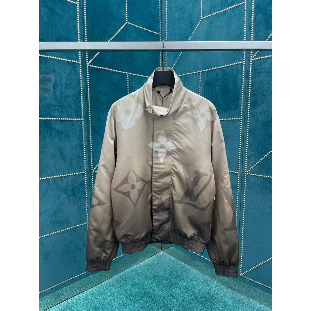 เสื้อแจ็กเกต Louis Vuitton LV 24SS 1:1 งานสูงสุด รูปถ่ายตัวจริง เทียบแท้ 99% จัดส่งฟรี แท้ 99 % ...