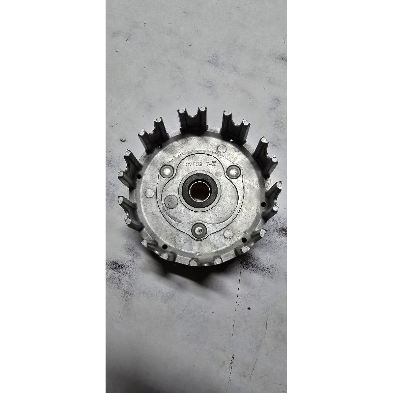 เสื้อครัชนอก พร้อมเฟือง SUZUKI TS-125 แท้ | Shopee Thailand
