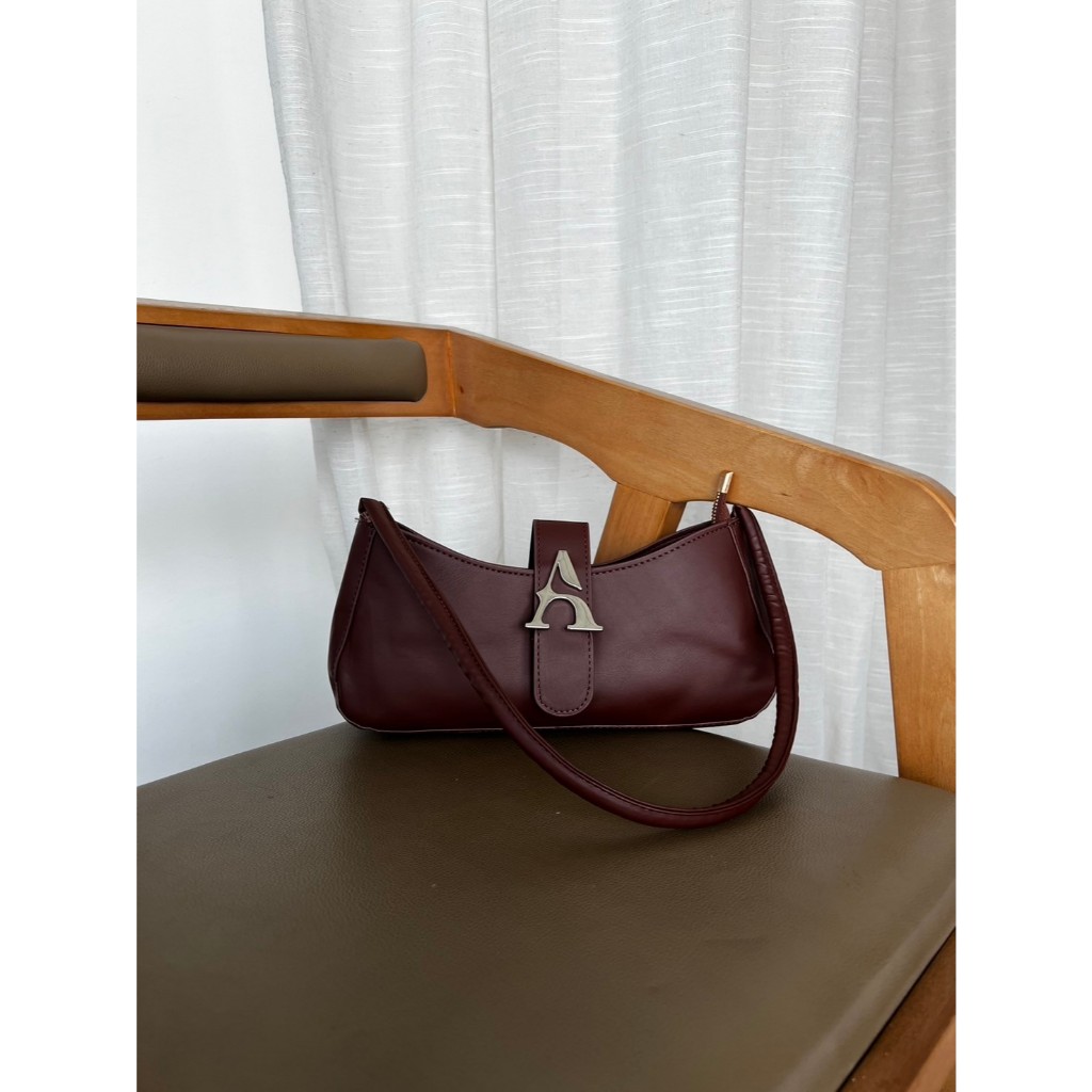 Atipashop - ATIPA A BELT BAG กระเป๋าสะพายข้าง โลโก้เหล็ก | Shopee Thailand