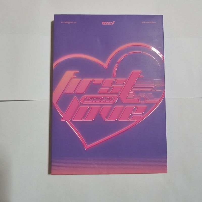 WEI | 위아이 | 4TH MINI ALBUM [ LOVE PT. 1 : FIRST LOVE ] Falling In Love ...