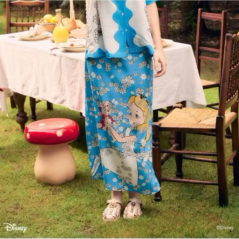 Endless Holiday Alice Collection กระโปรงยาว L (used) มีตำหนิด้ายรัน ...