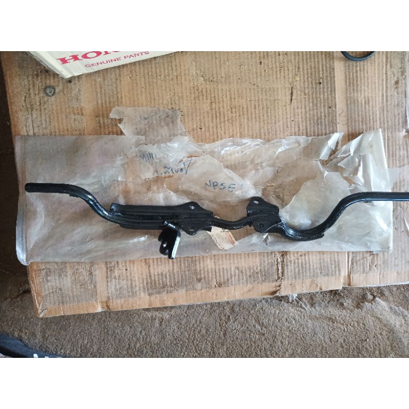 4NP-F7411-00-33 เหล็กพักเท้าหน้า Yamaha Y111 อะไหล่แท้ศูนย์ | Shopee ...