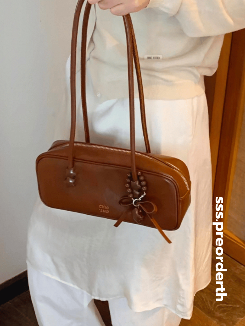 Chio2nd Raw Chocolate Baguette Bag ของแท้จากแบรนด์ | Shopee Thailand